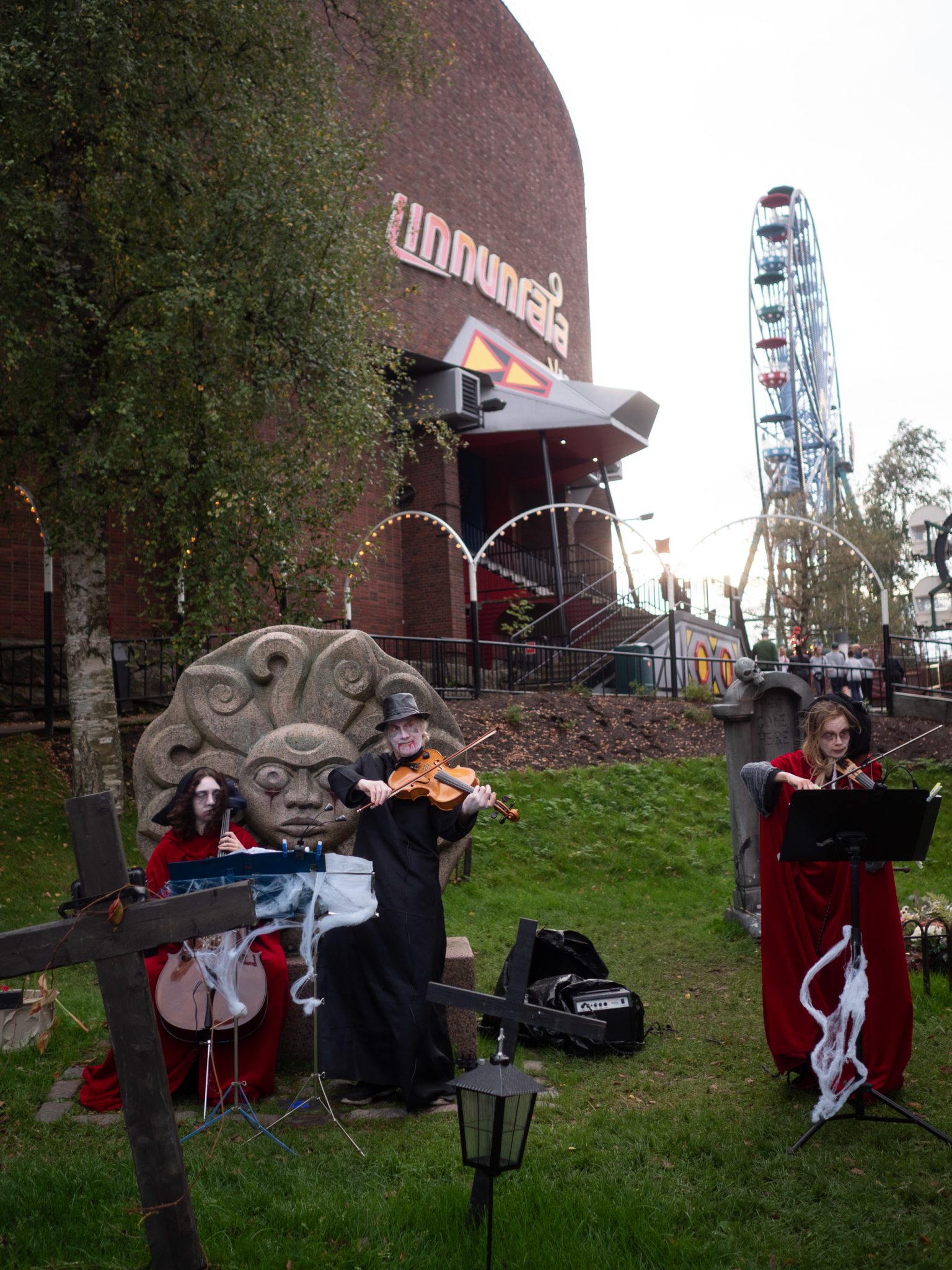 Linnanmäen iik!week-kauhufestivaali 2025 | MouMou